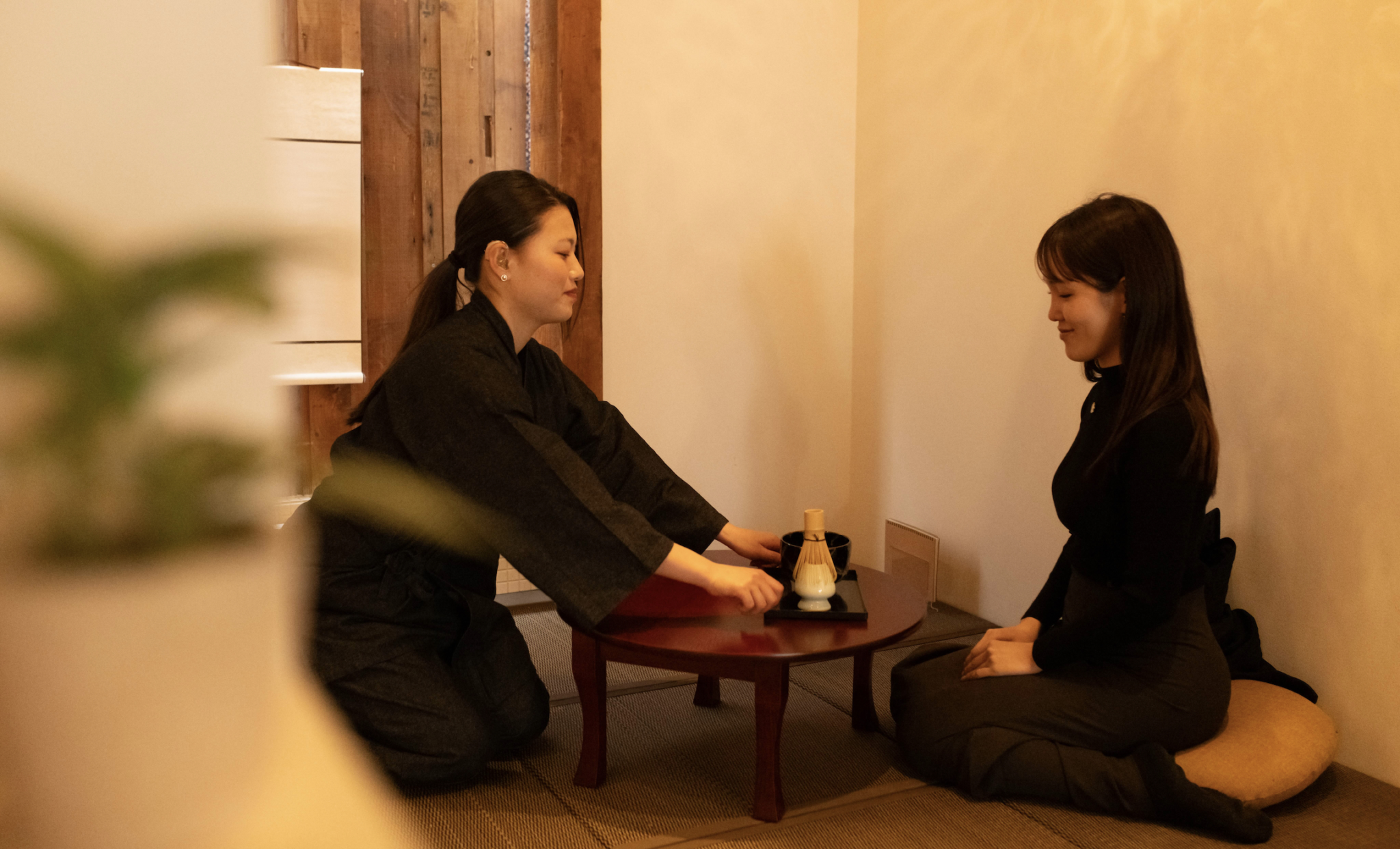 Mau Cari Ketenangan di Jepang? Rekomendasi Cafe Hening di Osaka – Tokyo ...